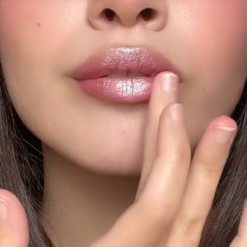 "Diamond Lips" How To Get The Shimmery Look. - My Fashion Tuts